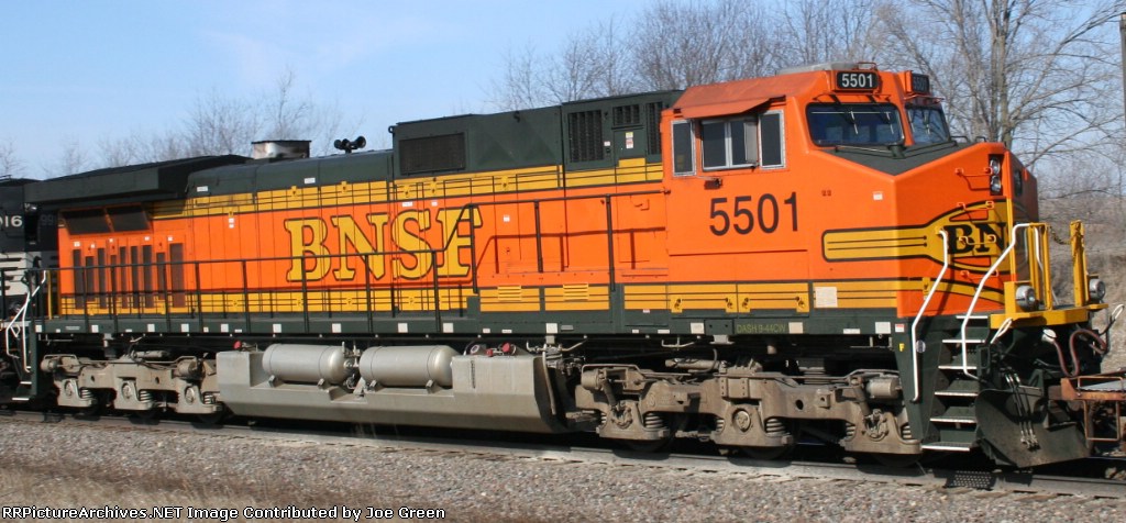 BNSF 5501